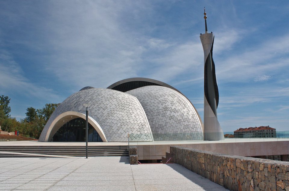 Masjid Rijeka: Karya Agung Pengukir Croatia